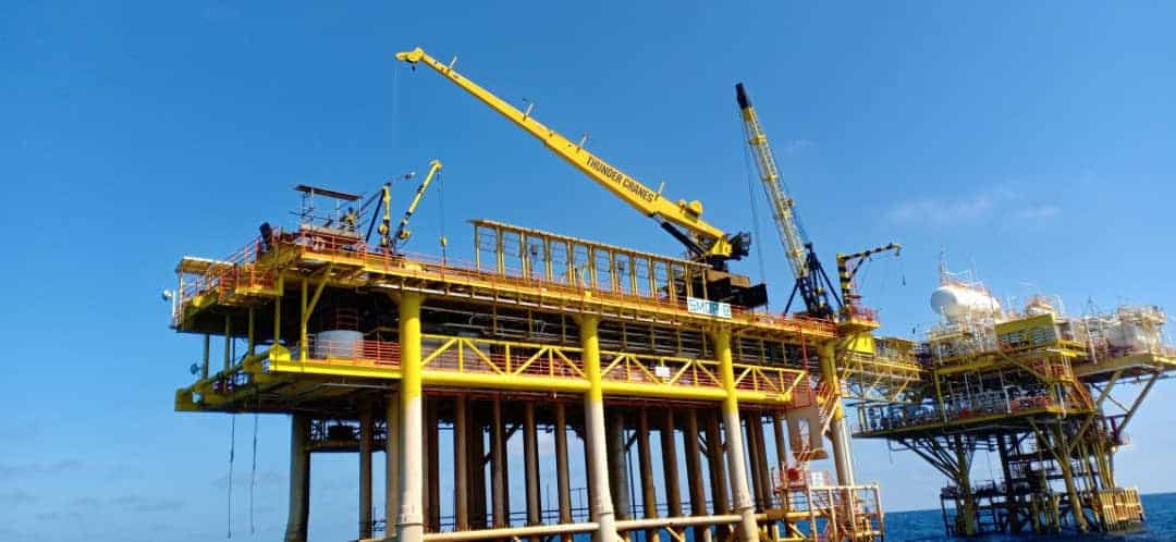 Self-Lifting-Cranes-Offshore-TC – Thunder Cranes